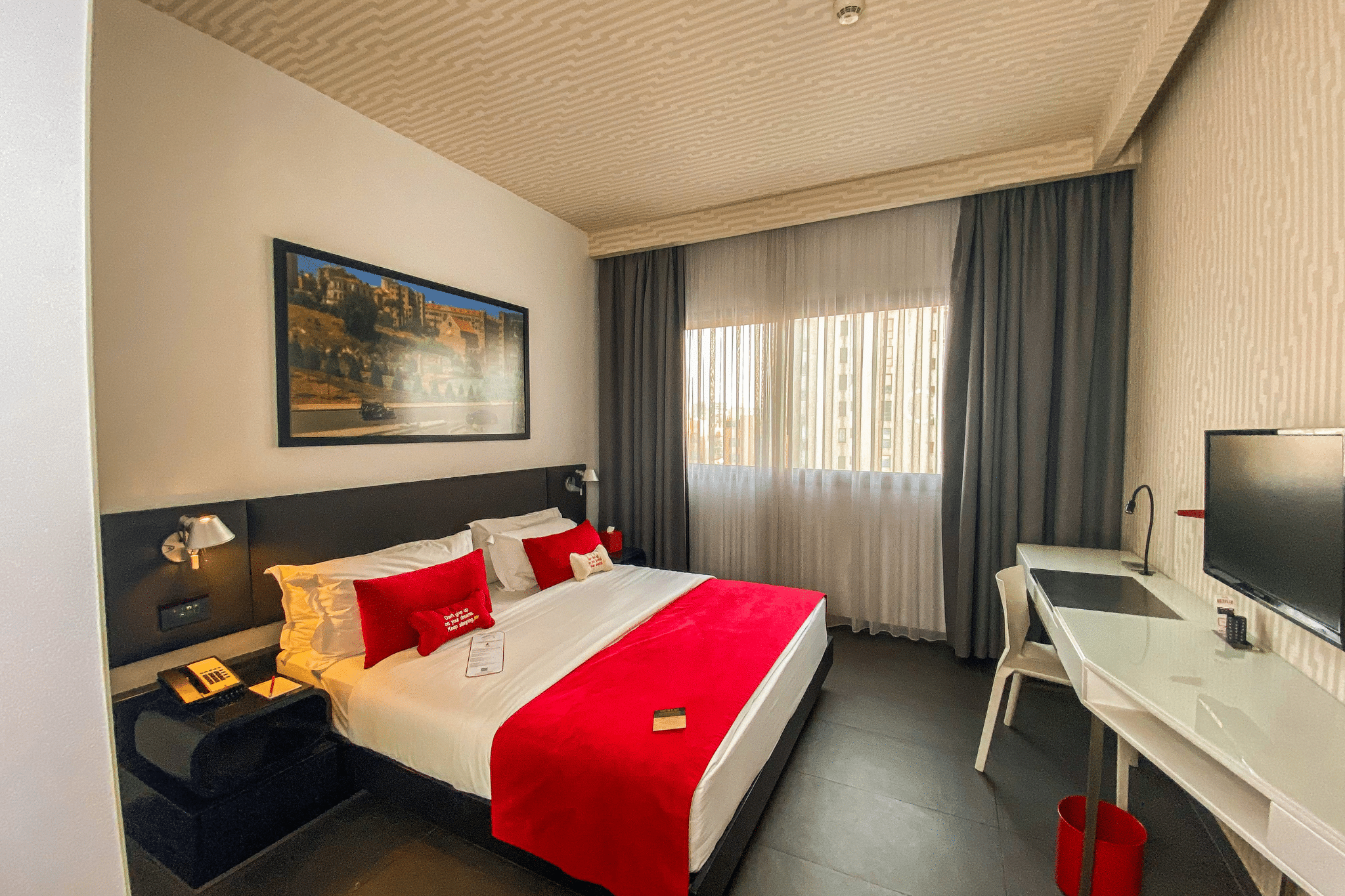 Lebanon Getaway at Our Rooms - The Smallville Hotel