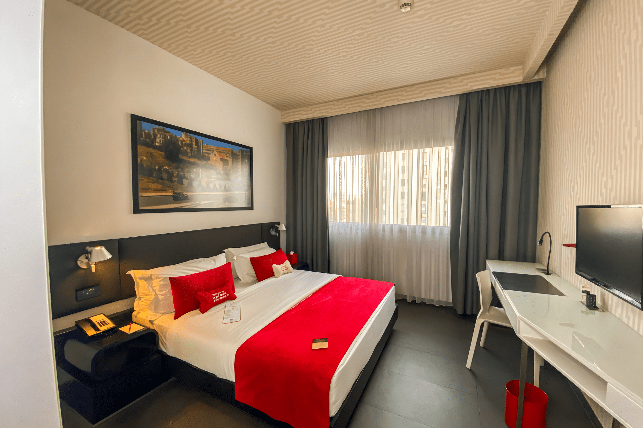 Lebanon Getaway at Our Rooms - The Smallville Hotel